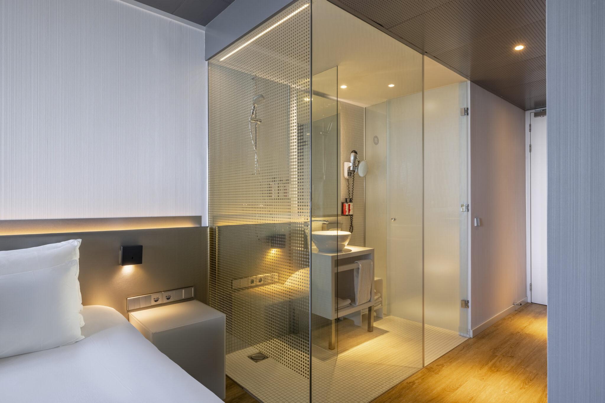 Book modern room in Rotterdam | nhow Rotterdam Hotel
