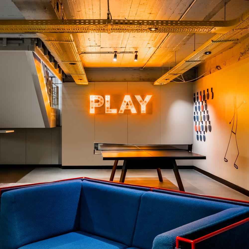 nhow Frankfurt | Hotel mit Fitnessstudio und Sky Bar in Frankfurt